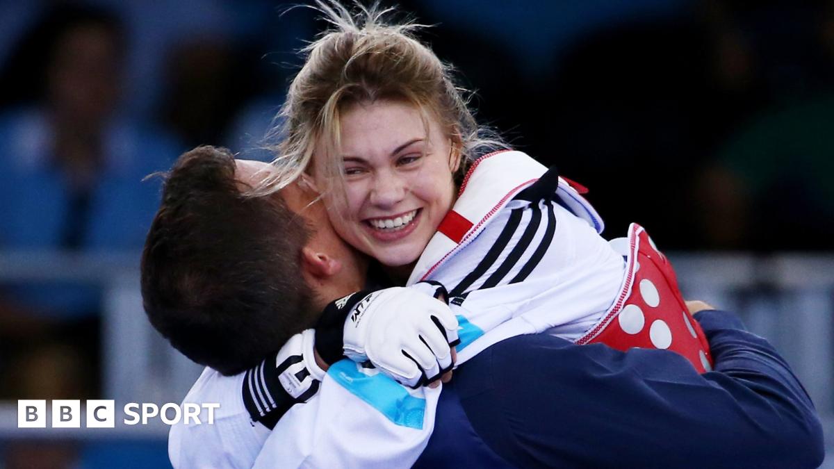 World Taekwondo Grand Prix: Charlie Maddock stuns Sohui Kim - BBC Sport