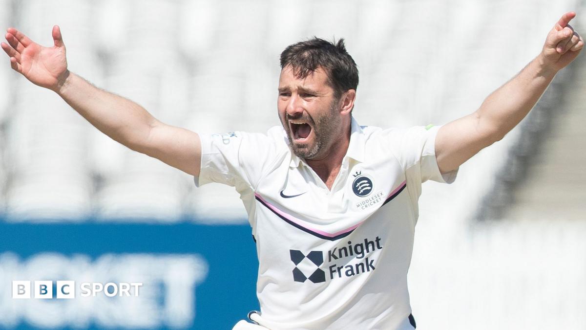 Tim Murtagh: Middlesex and Ireland seamer to retire - BBC Sport