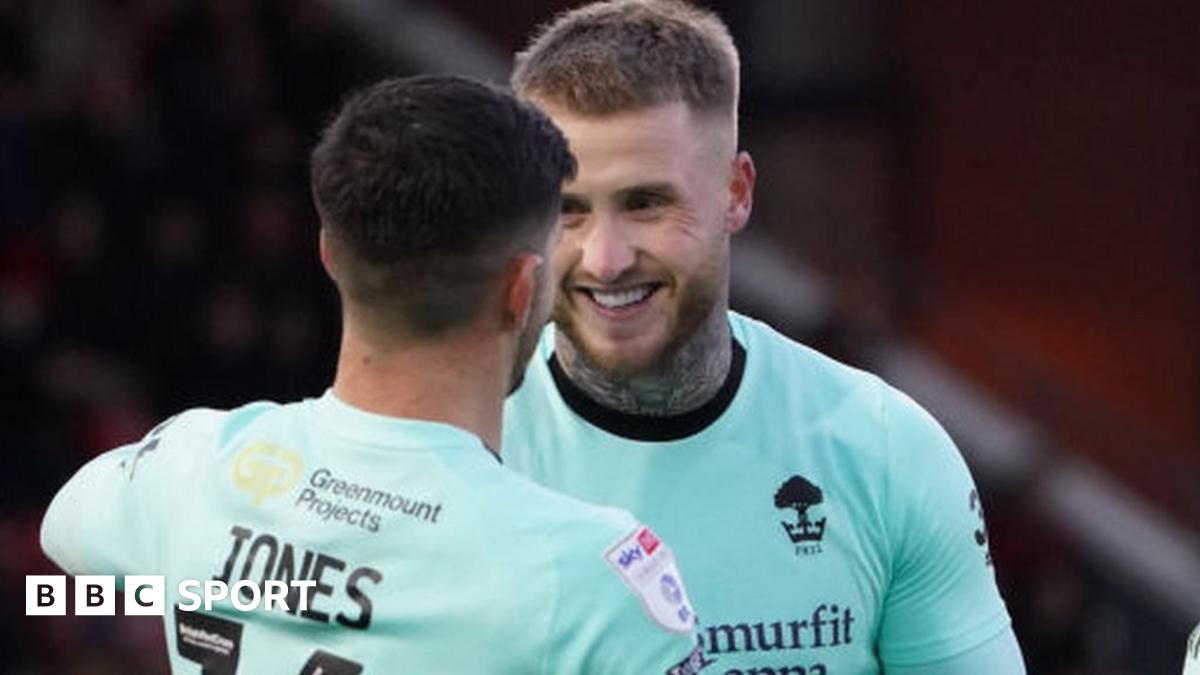 York City 0-1 Wigan Athletic: Stephen Humphrys goal in fog fires Latics ...