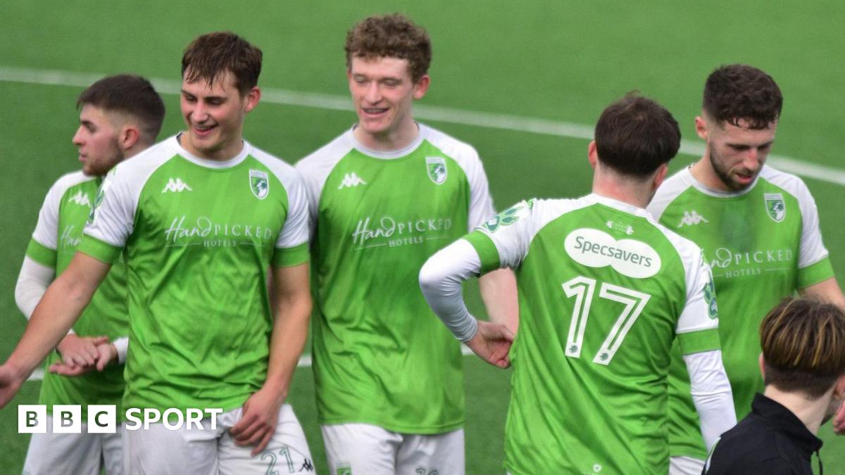 Guernsey FC come back to beat struggling Lingfield - BBC Sport