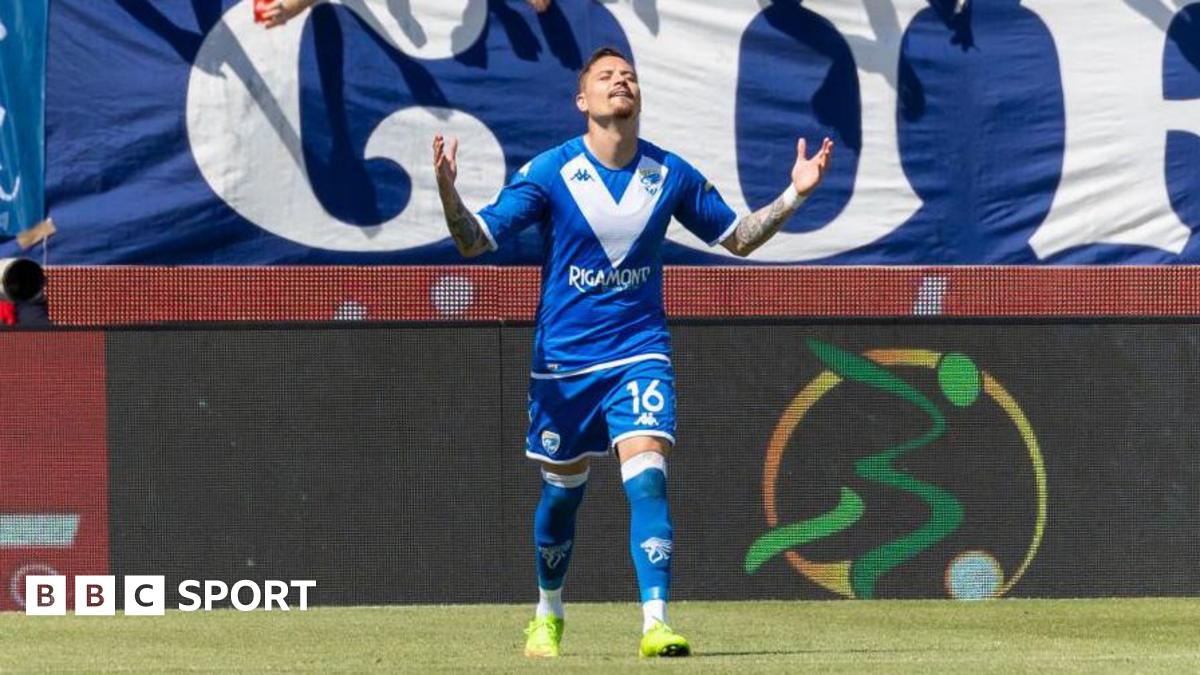 Hibs take Brazilian Adryan on trial - BBC Sport