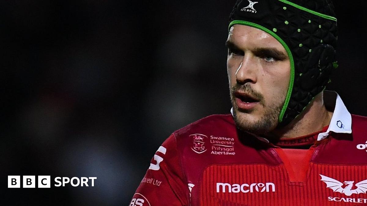 Tom Price: Exeter Chiefs sign Scarlets lock for 2019-20 - BBC Sport