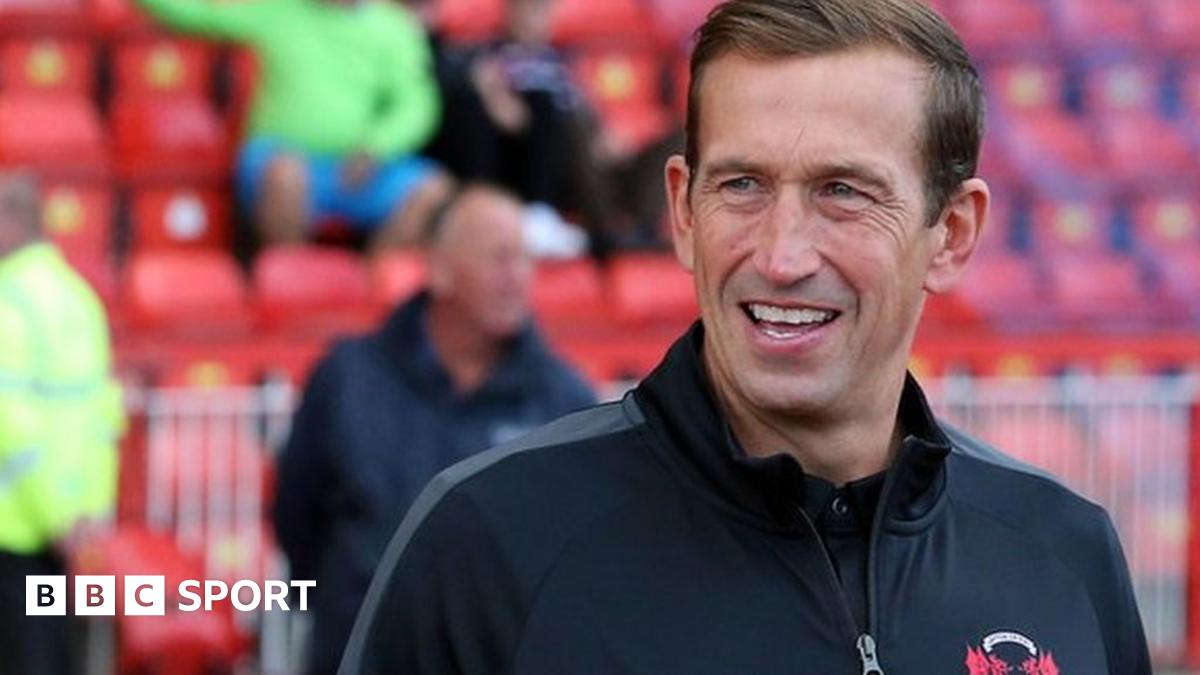 Justin Edinburgh: Late manager's family condemn abusive chants by ...
