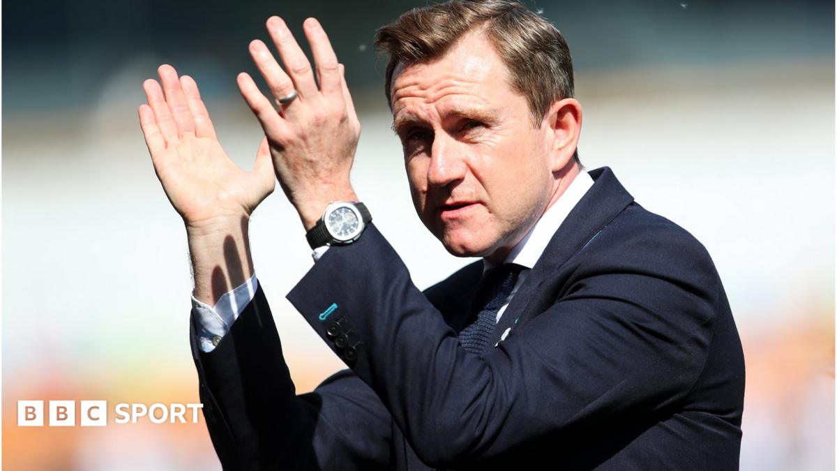 Huddersfield chairman Dean Hoyle has pancreatitis - BBC Sport