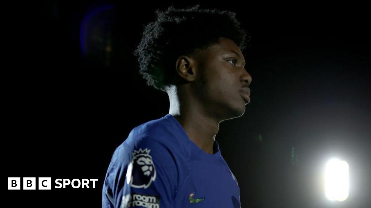 Chelsea news: Sam Rak-Sakyi to sign new two-year deal - BBC Sport