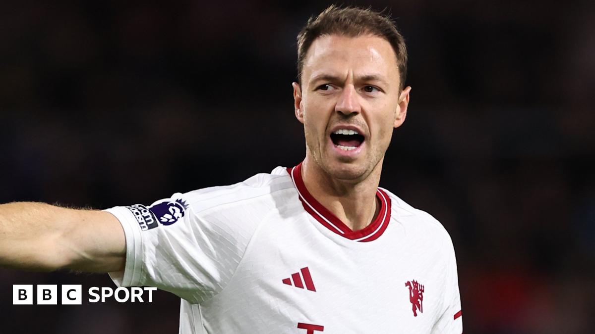 Jonny Evans: Defender's first league start in 3,125 days 'one of the best nights of my life ...