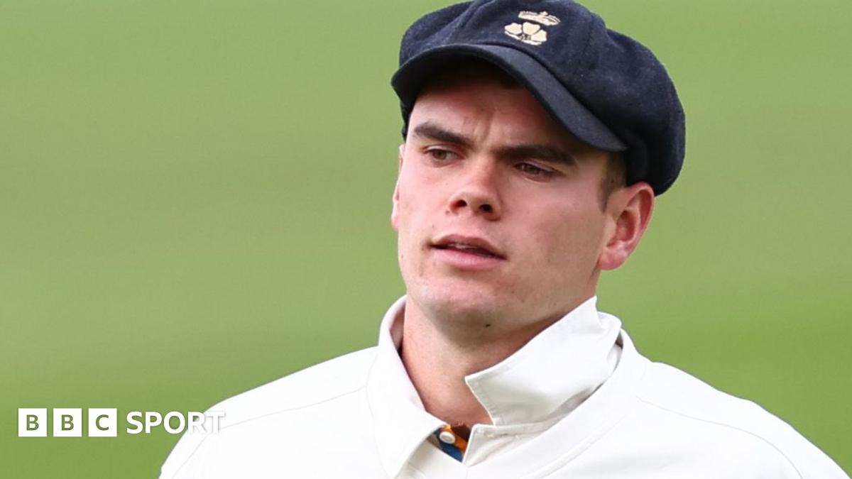 Sam Conners: Derbyshire fast bowler signs new two-year deal - BBC Sport