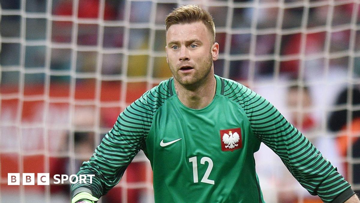 Artur Boruc: Bournemouth goalkeeper announces international football retirement - BBC Sport