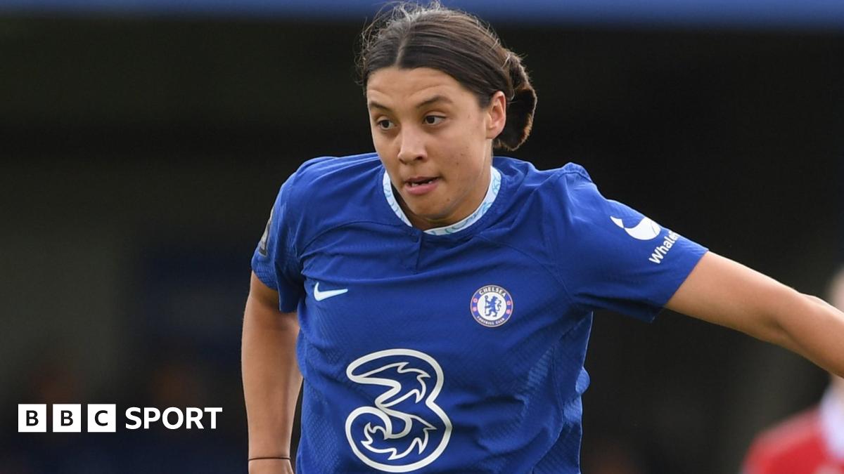 Sam Kerr: Chelsea striker keen to extend stay with WSL leaders - BBC Sport