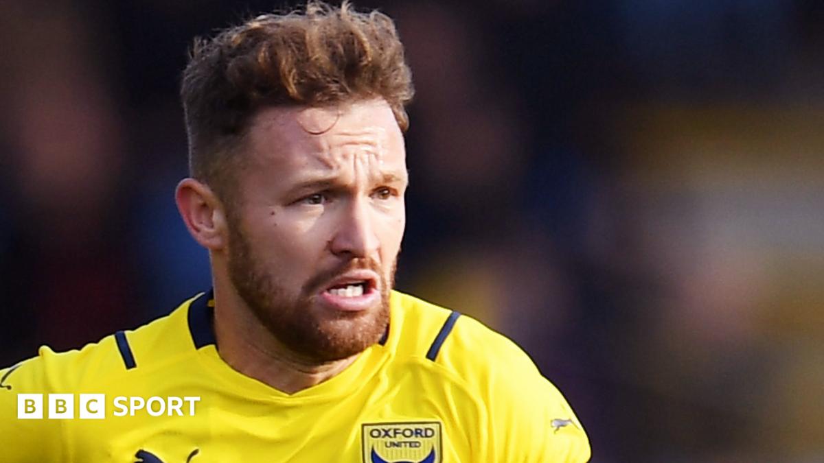 Matty Taylor: Port Vale sign striker on loan from Oxford United - BBC Sport