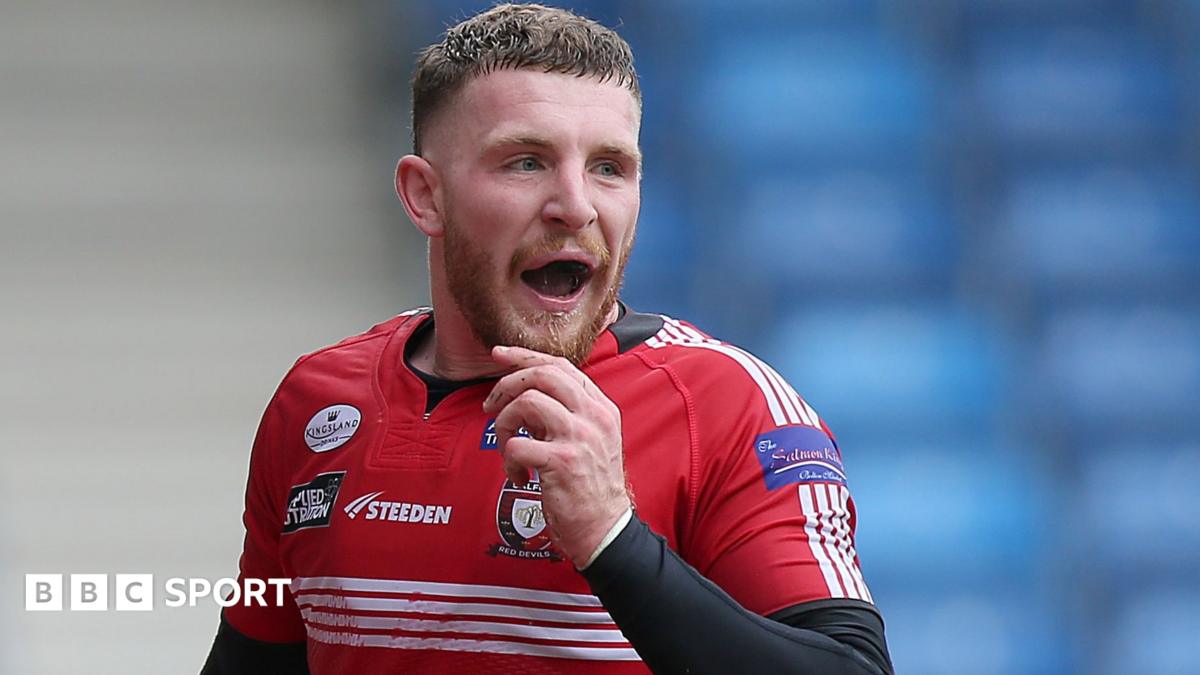 Jackson Hastings: Salford half-back signs deal with Super League club ...