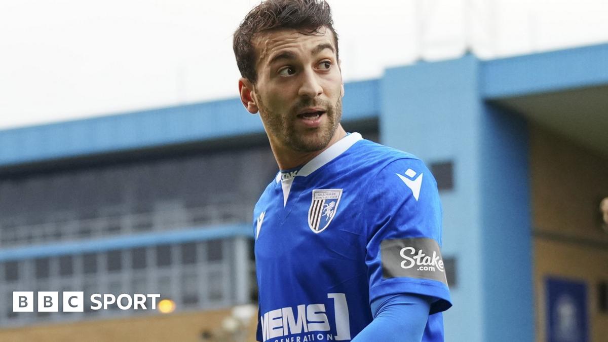 Scott Kashket: Sutton United sign former Gillingham forward - BBC Sport