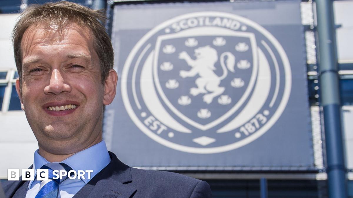 Rangers: New SFA chief Ian Maxwell to hold talks with Ibrox club but ...