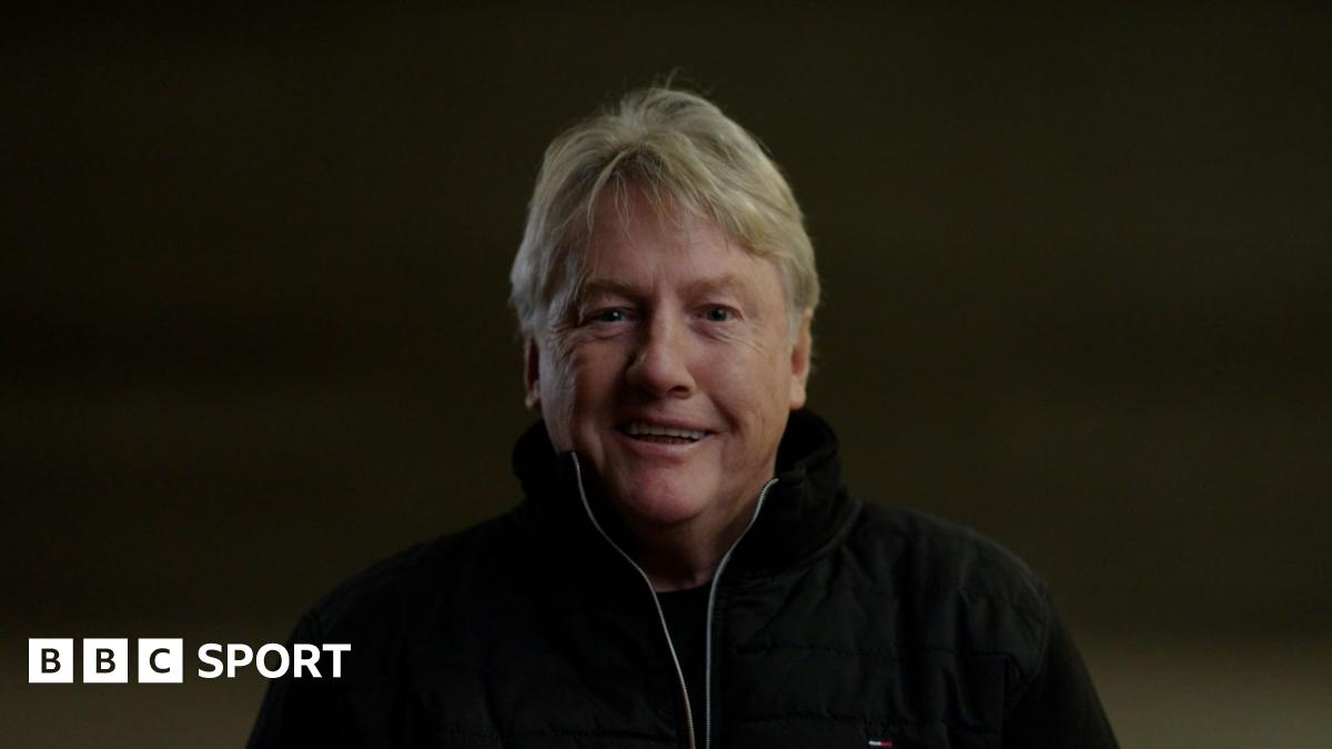 'Wee Jimmy Johnstone appeared, and he just gave me a cuddle' - BBC Sport