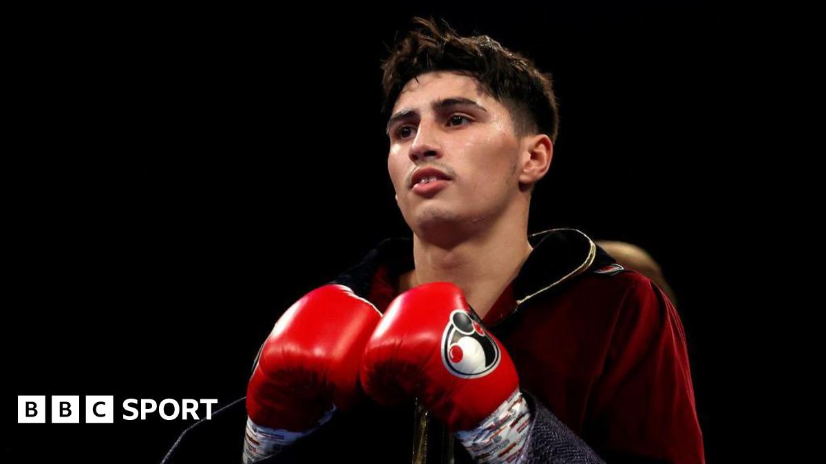 Royston Barney-Smith: Super-featherweight withdraws from fight - BBC Sport