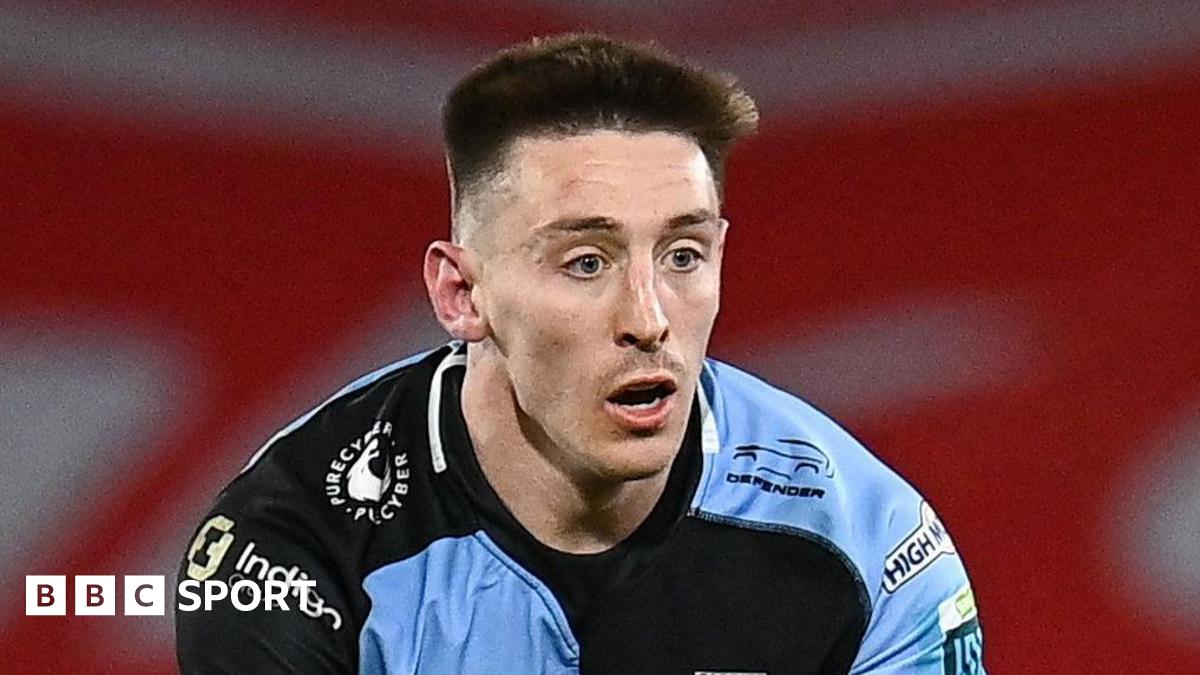 Josh Adams: Cardiff wing in Wales autumn fitness race - BBC Sport