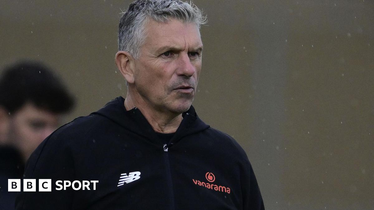 'Weary' Truro City see unbeaten record end at Boreham Wood - BBC Sport