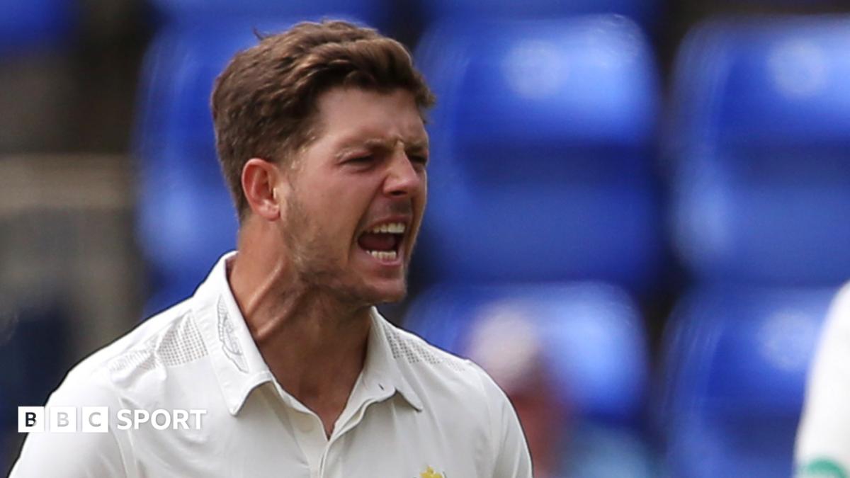 Craig Meschede: All-rounder signs two-year Glamorgan extension - BBC Sport