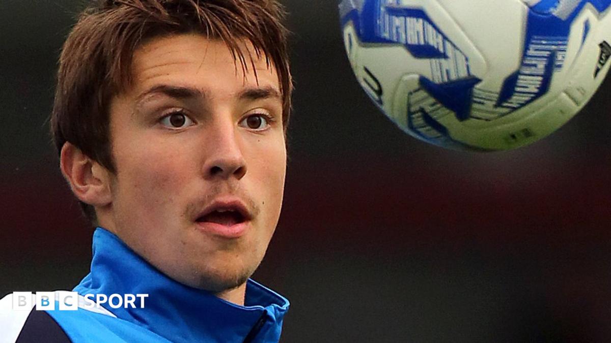 Andrija Novakovich: Reading striker extends contract and joins Telstar ...