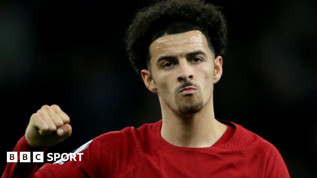 Liverpool midfielder Curtis Jones signs new long-term contract - BBC Sport