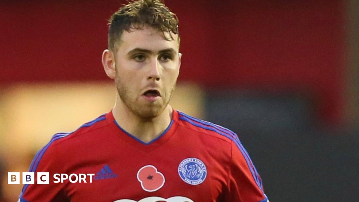 Aldershot Town sign Ipswich's George Fowler and Colchester's Lewis ...