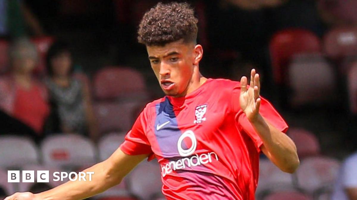 Ben Godfrey: York City midfielder signs for Norwich City - BBC Sport