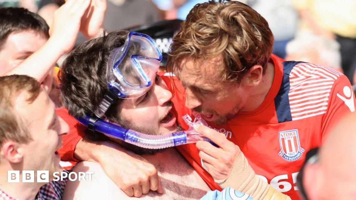 Flippers, flappers and triple keepers: The Premier League's weirdest ...