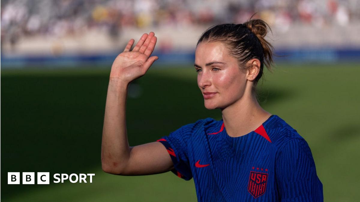 Emily Fox: Arsenal sign USA defender from North Carolina Courage - BBC ...