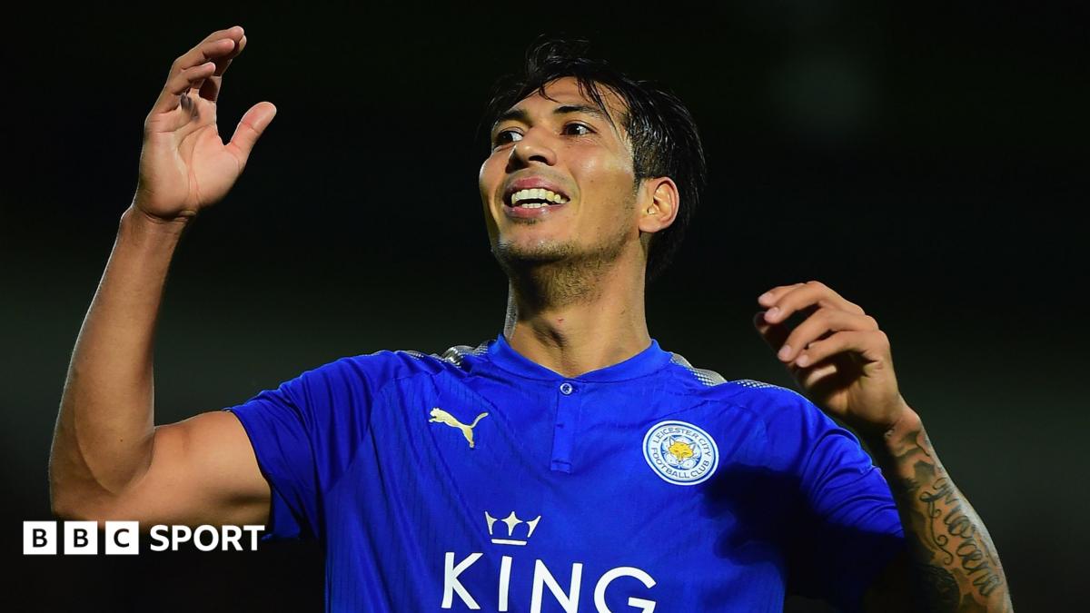 Leonardo Ulloa: Brighton re-sign Leicester striker until end of season ...