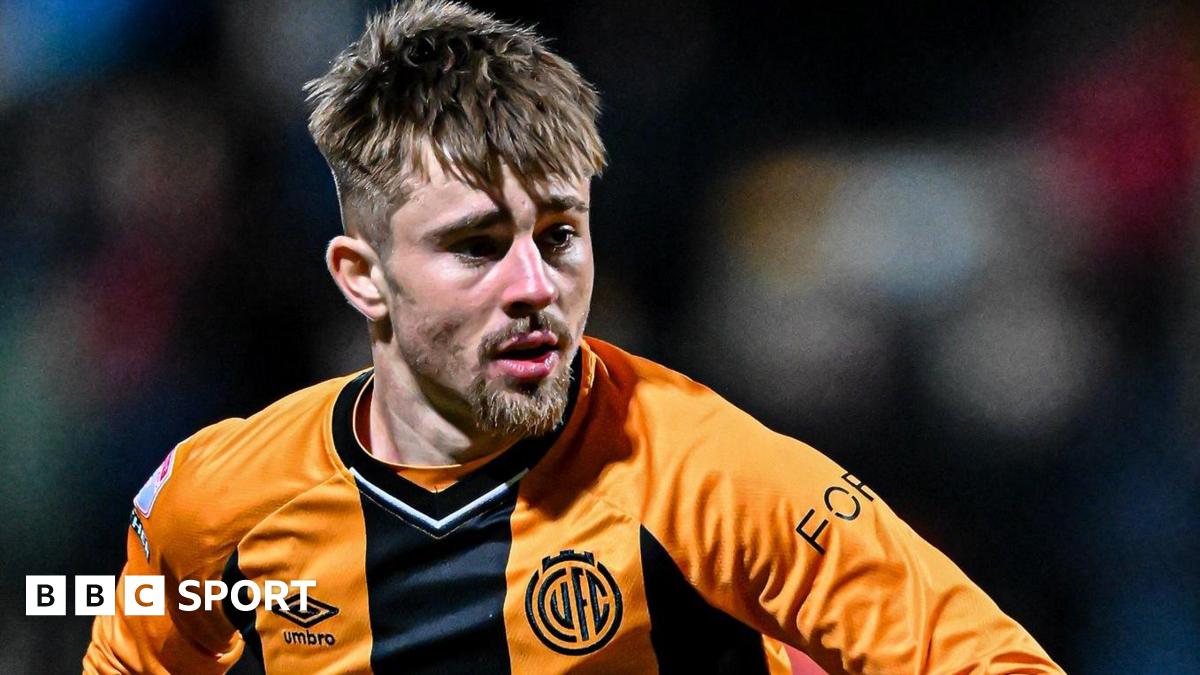 Cambridge United 2-0 Walsall: Knight double extends U's unbeaten run to ...