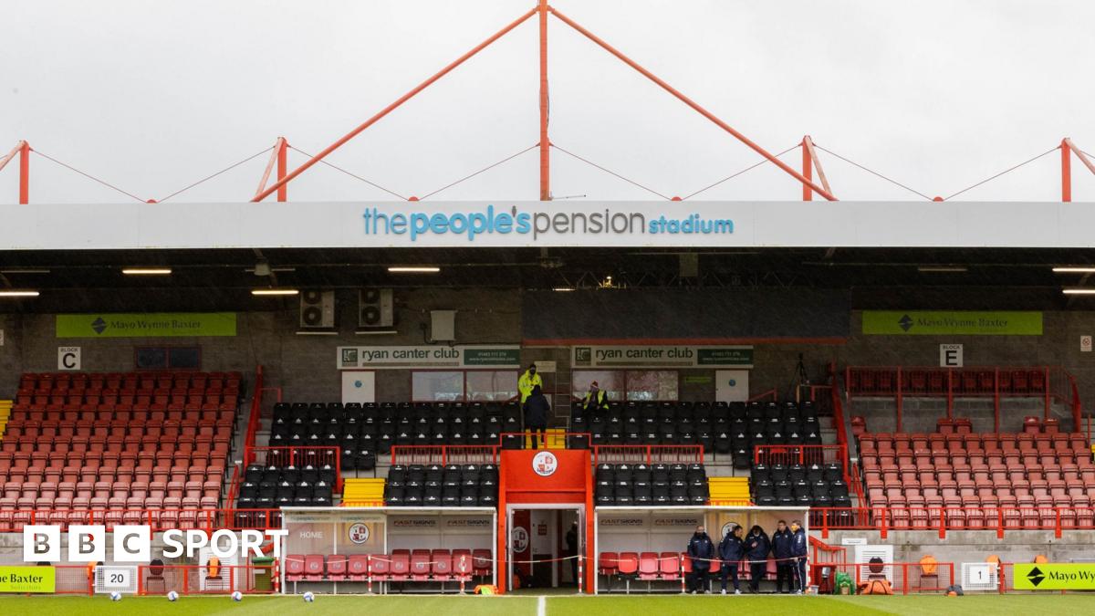 Harry Ransom: Crawley Town signs former Millwall defender - BBC Sport