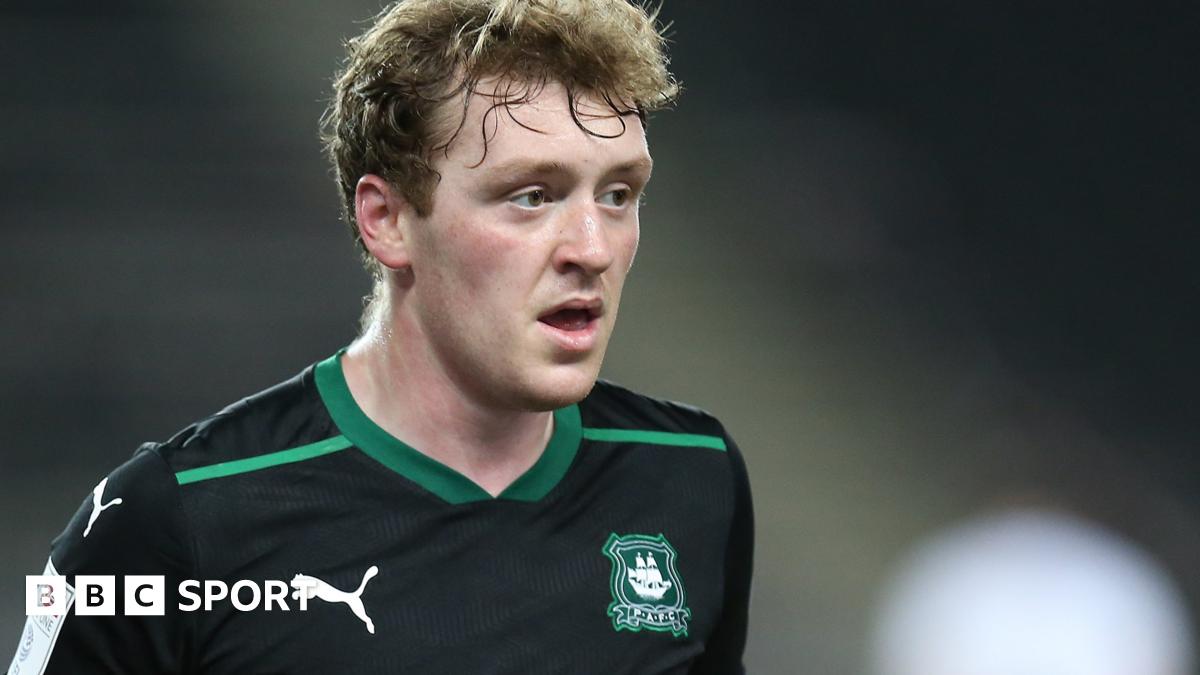 Luke Jephcott: Plymouth Argyle forward signs new contract - BBC Sport