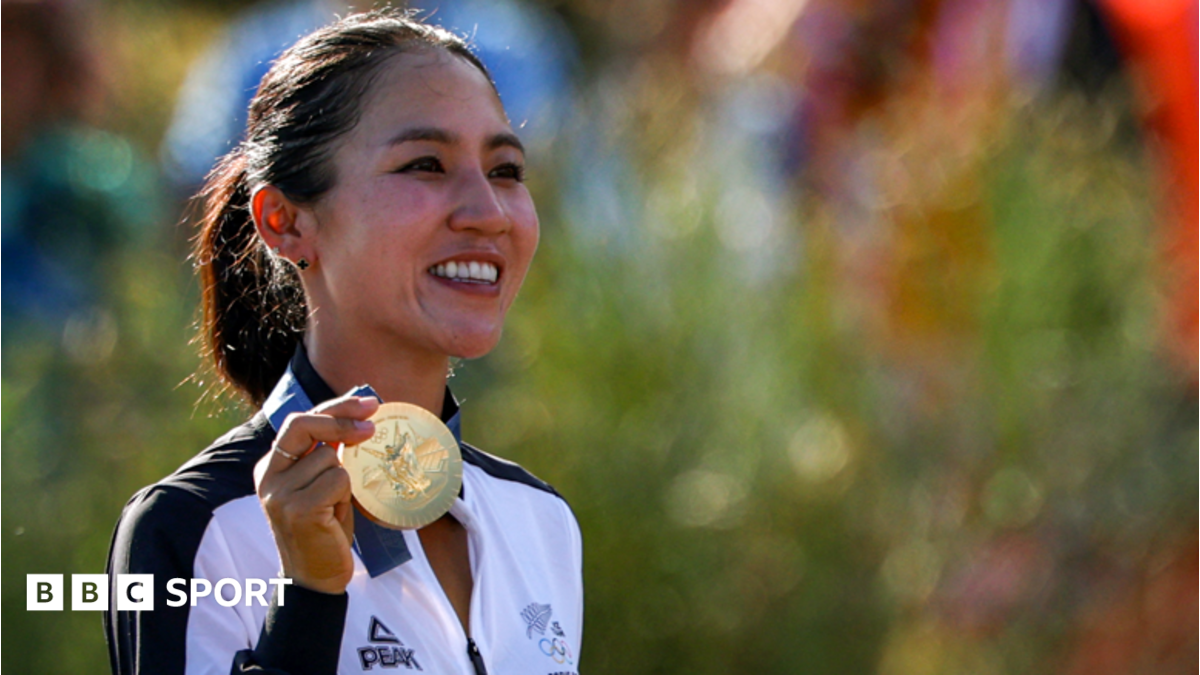 Lydia Ko: Olympic women's golf gold for New Zealand player - BBC Sport