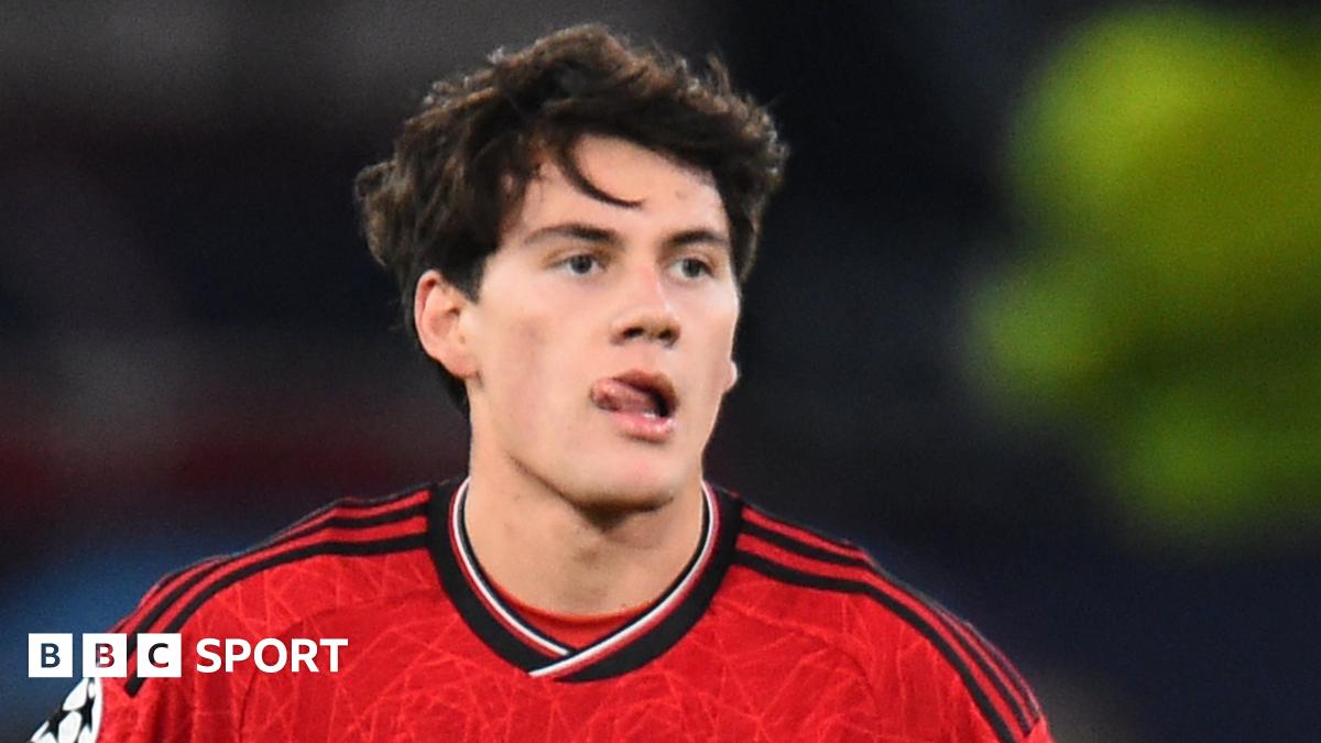 Manchester United transfer news: Winger Facundo Pellistri joins Granada ...