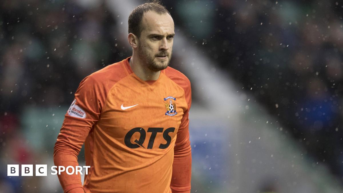Kilmarnock goalkeeper Jamie MacDonald signs new deal - BBC Sport