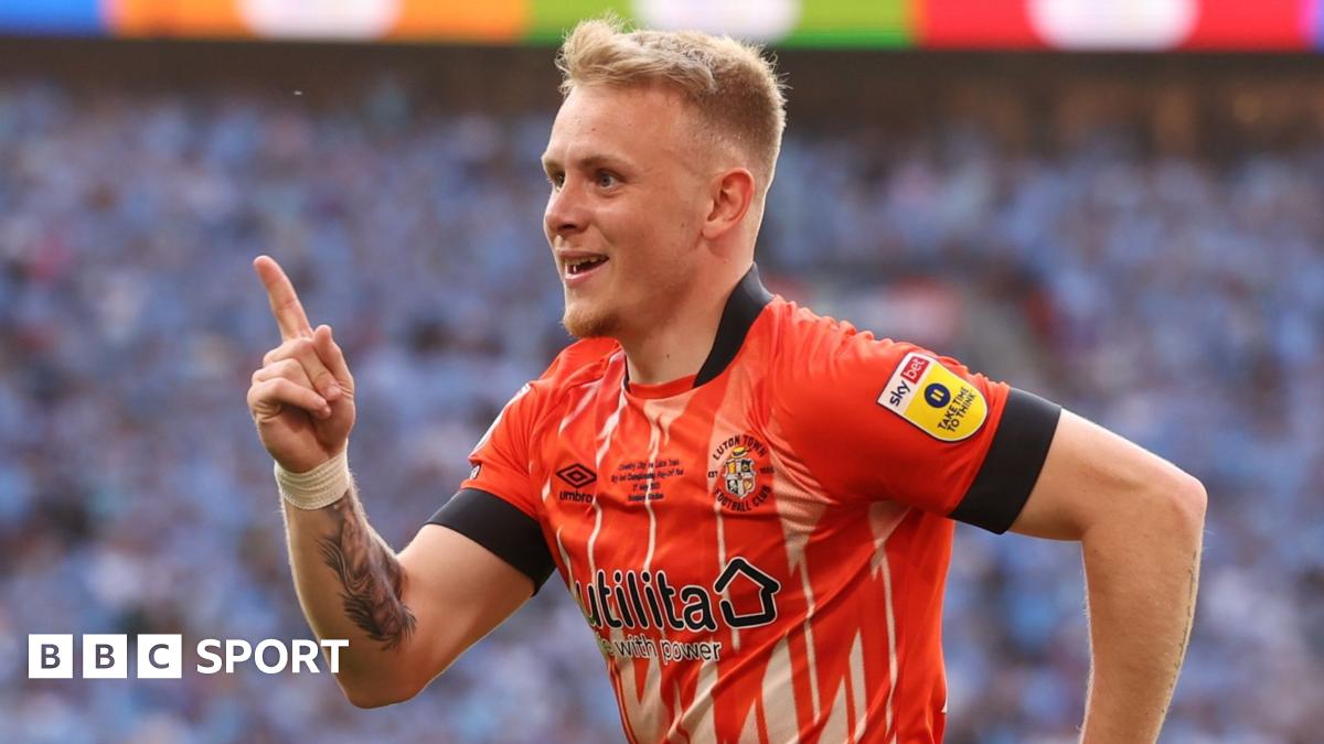 Joe Taylor: Colchester sign Luton forward on loan - BBC Sport