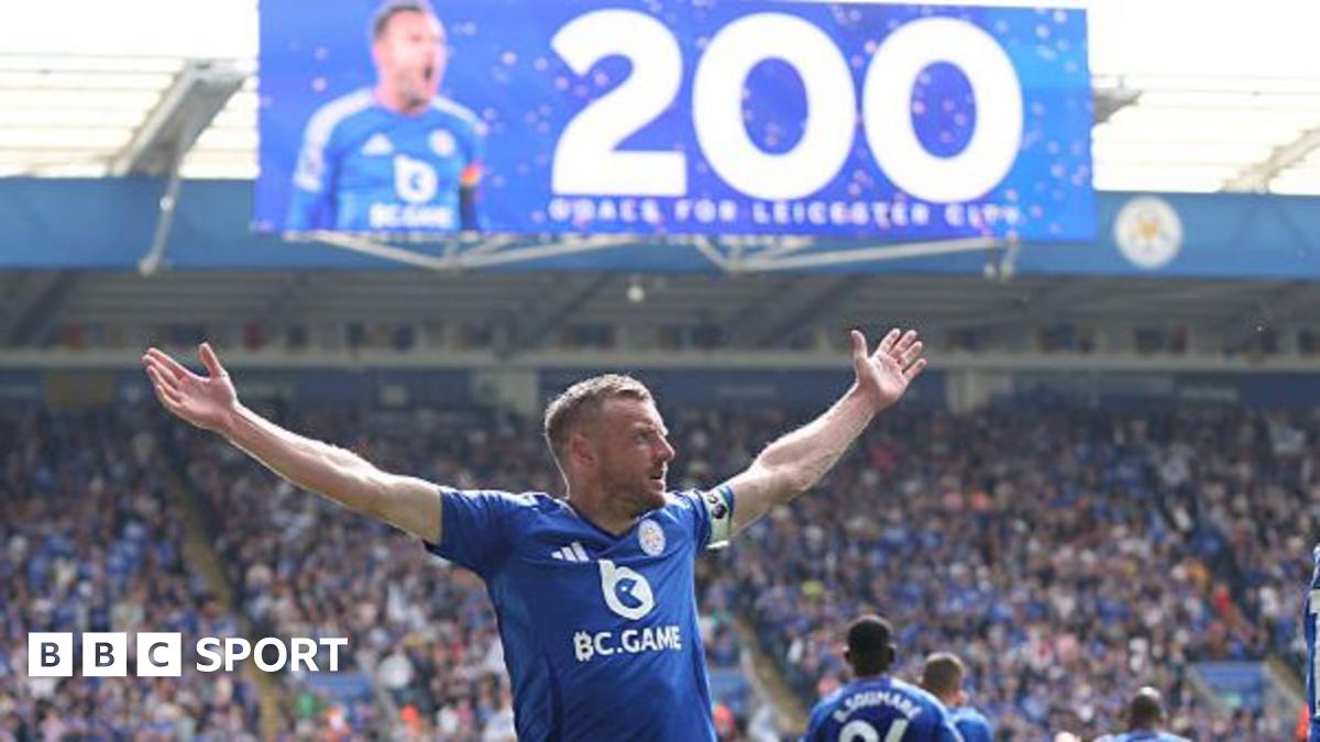 Leicester City 2-0 Ipswich Town: Jamie Vardy scores 200th Leicester ...
