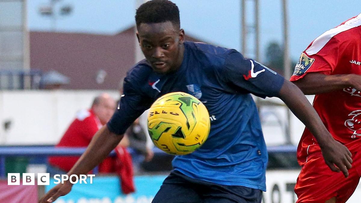 Leyton Orient: Nathan Mavila joins on deal until end of season - BBC Sport