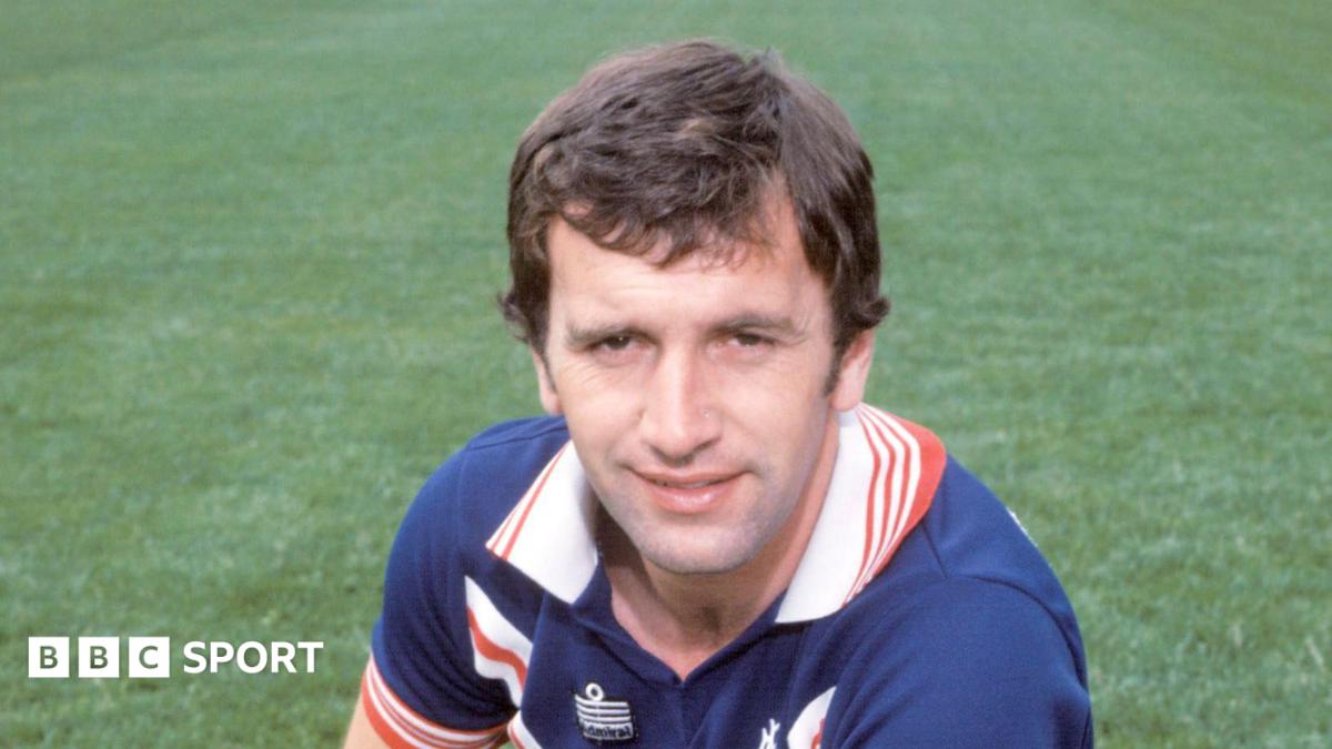 Former Aberdeen & Dundee striker Billy Pirie dies aged 75 - BBC Sport