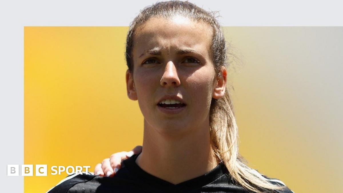 Olivia Clark column: Wales goalkeeper on club, country and golf - BBC Sport
