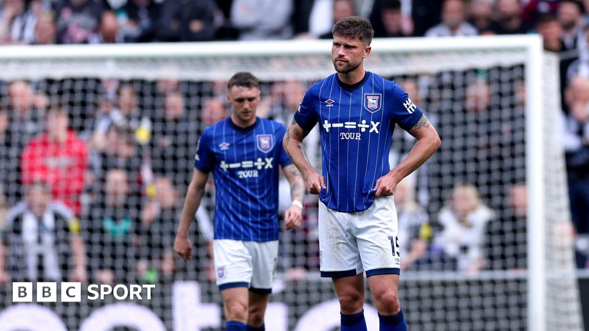 Premier League LIVE: Chelsea vs Everton - scores, radio & updates - BBC ...