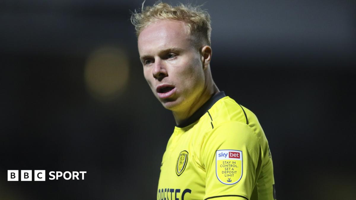 Ryan Broom: Plymouth Argyle sign Peterborough United midfielder on loan ...