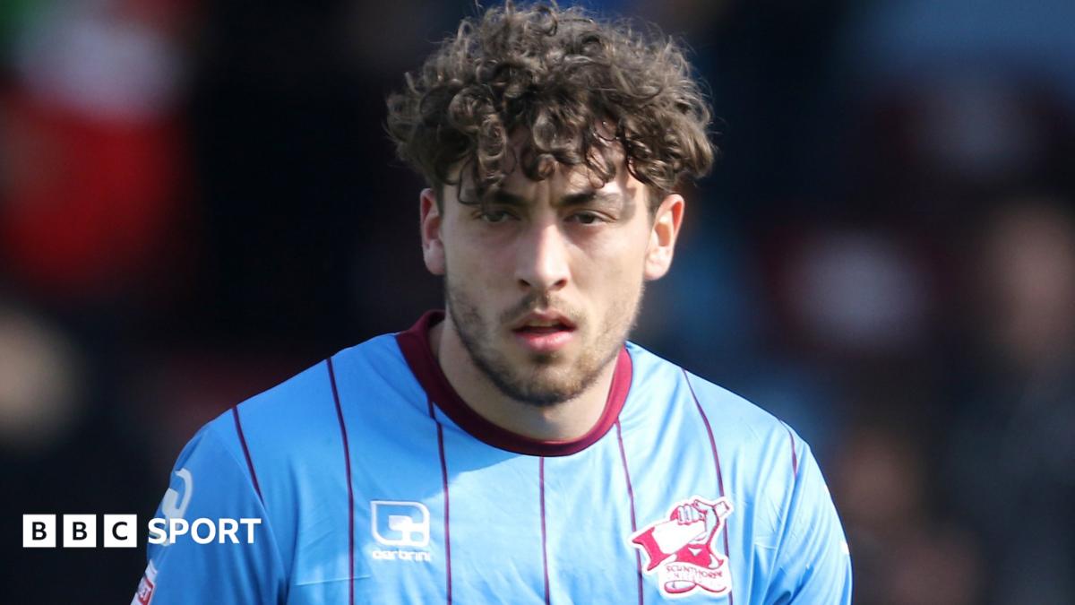 Matt Crooks: Scunthorpe United keen on re-signing Rangers midfielder ...