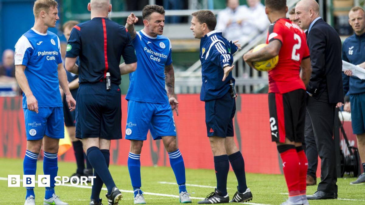 Derek Lyle red card was wrong, says Mark Warburton - BBC Sport