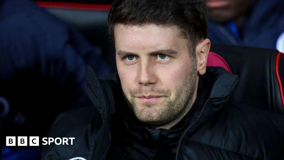 Brighton podcast: Warren Aspinall previews Southampton game - BBC Sport