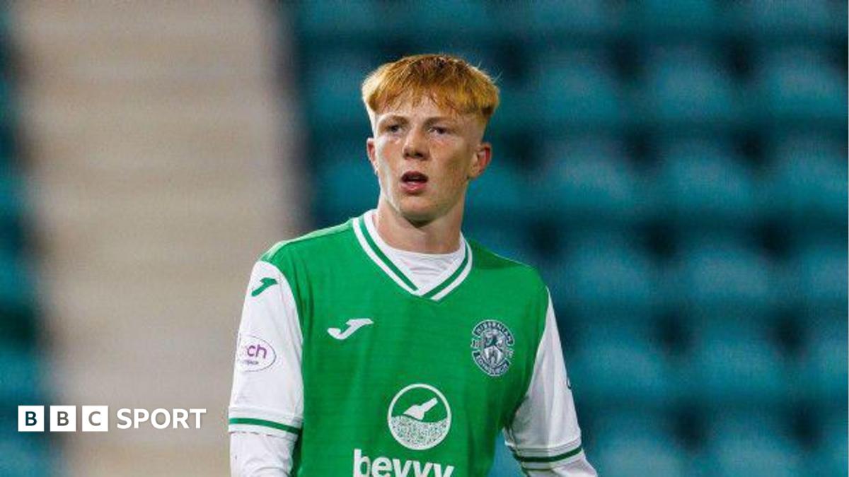 Hibs: Whittaker 'very proud' to win young player award - BBC Sport