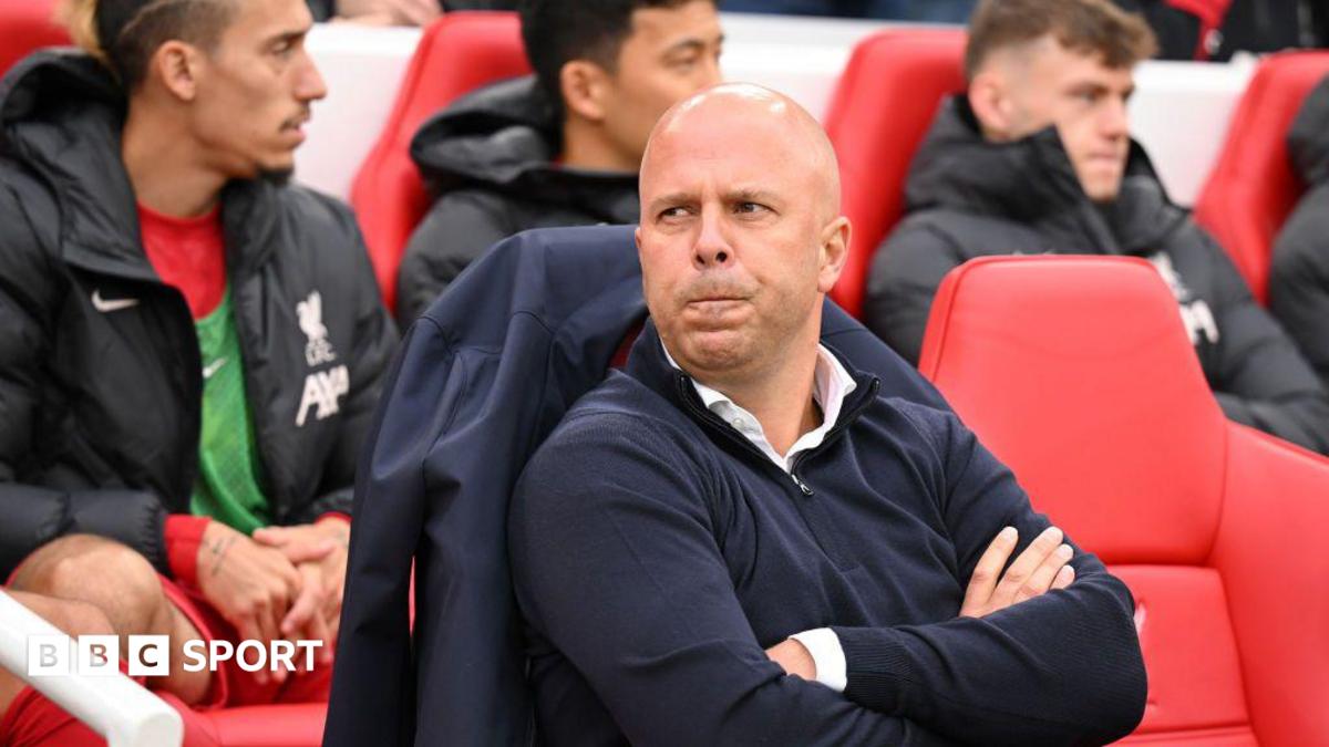Liverpool news: Craig Hignett on Arne Slot and transfers - BBC Sport