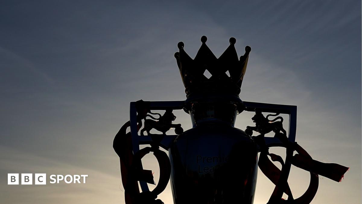 Liverpool news: The Anfield Wrap podcast pokes fun at Man Utd with ...