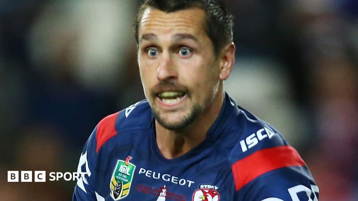 Sydney Roosters: Mitchell Pearce stood down over 'dog video' - BBC Sport