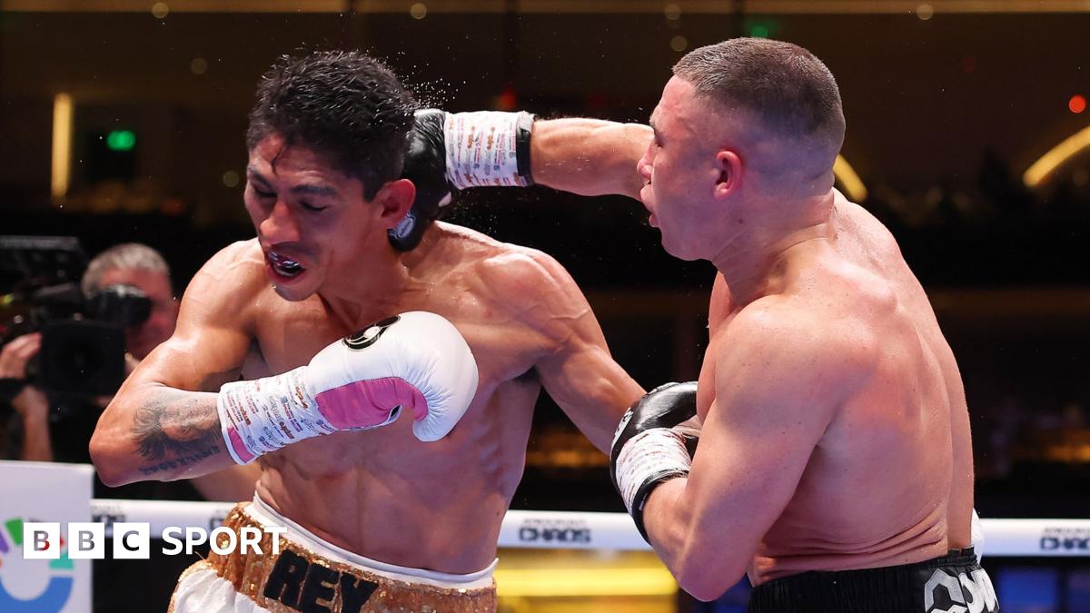 Rey Vargas v Nick Ball: Briton's WBC featherweight challenge ends in split-decision draw - BBC Sport
